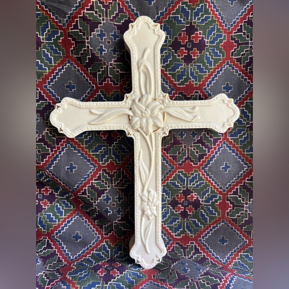 Lenox | Wall Decor | Lenox Ivory Porcelain Lily Wall Cross | Poshmark